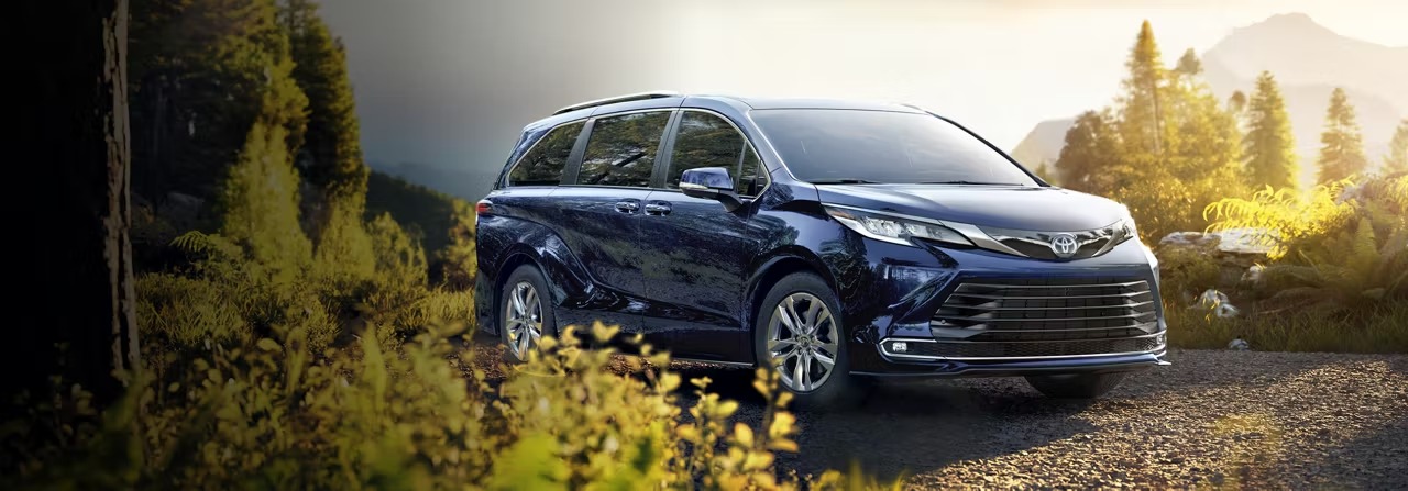 2025 Toyota Sienna - Jackson's Toyota